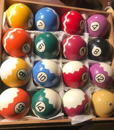 Antique Pool & Billiard Balls – AntiqueBilliardTables.com
